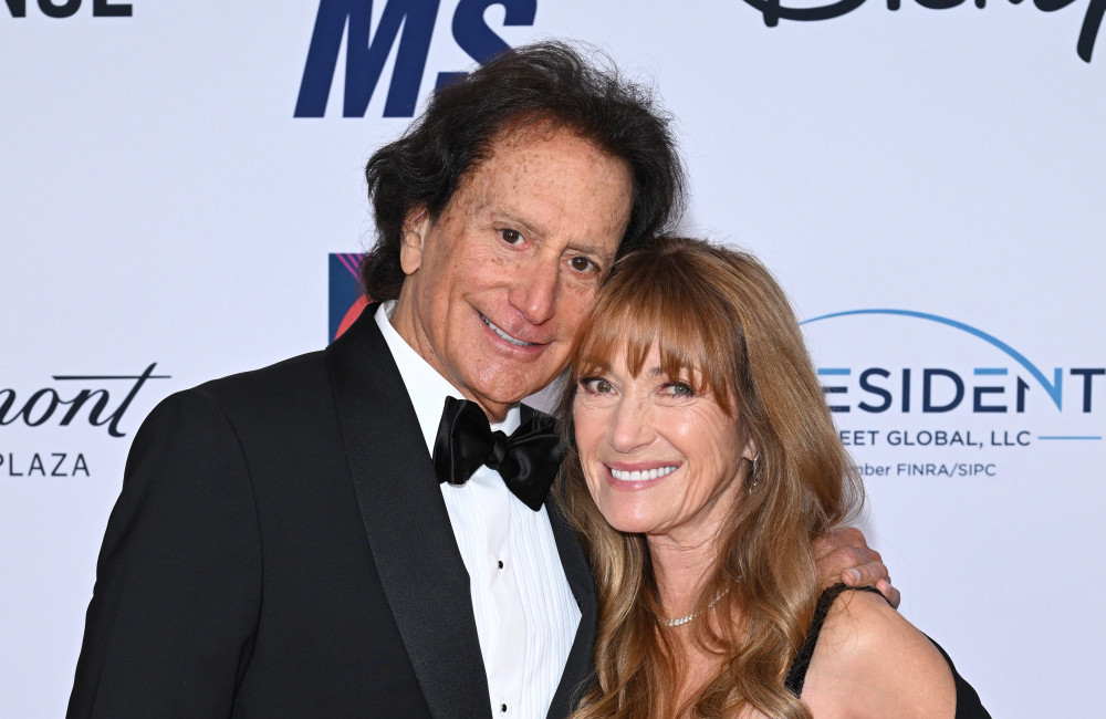 Jane Seymour sparks engagement speculation